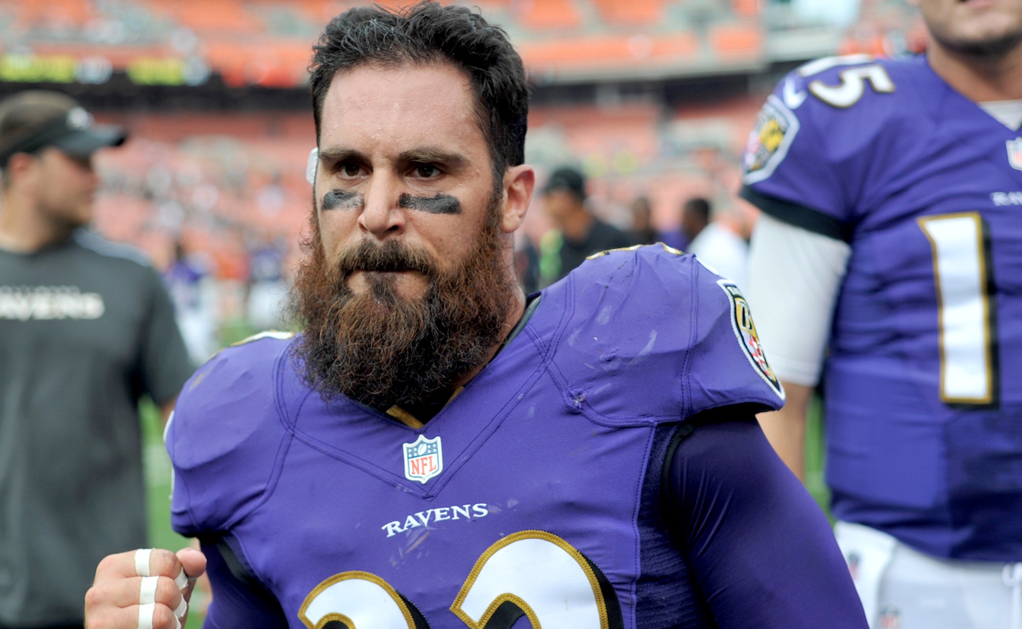 Ravens S Eric Weddle eats a severely unhealthy amount of ice cream ...