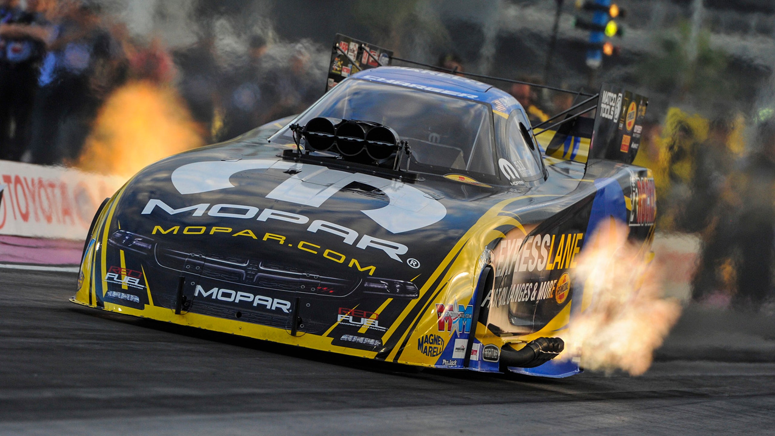Matt Hagan tops Friday NHRA Funny Car qualifying in Vegas | FOX Sports
