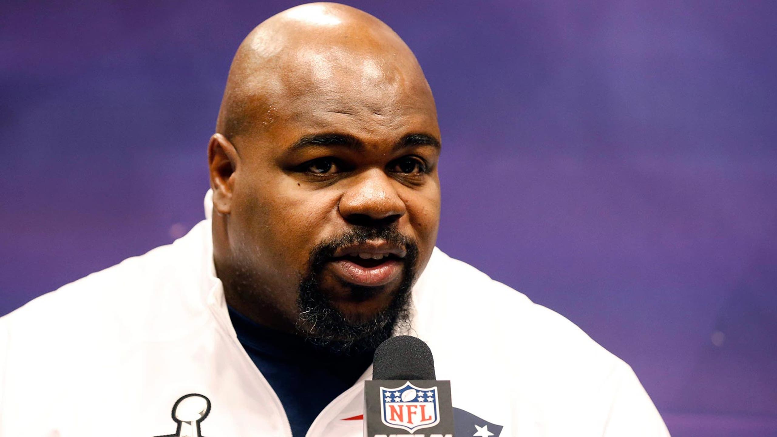 Vince Wilfork returns to New England for his Super Bowl ring | FOX Sports