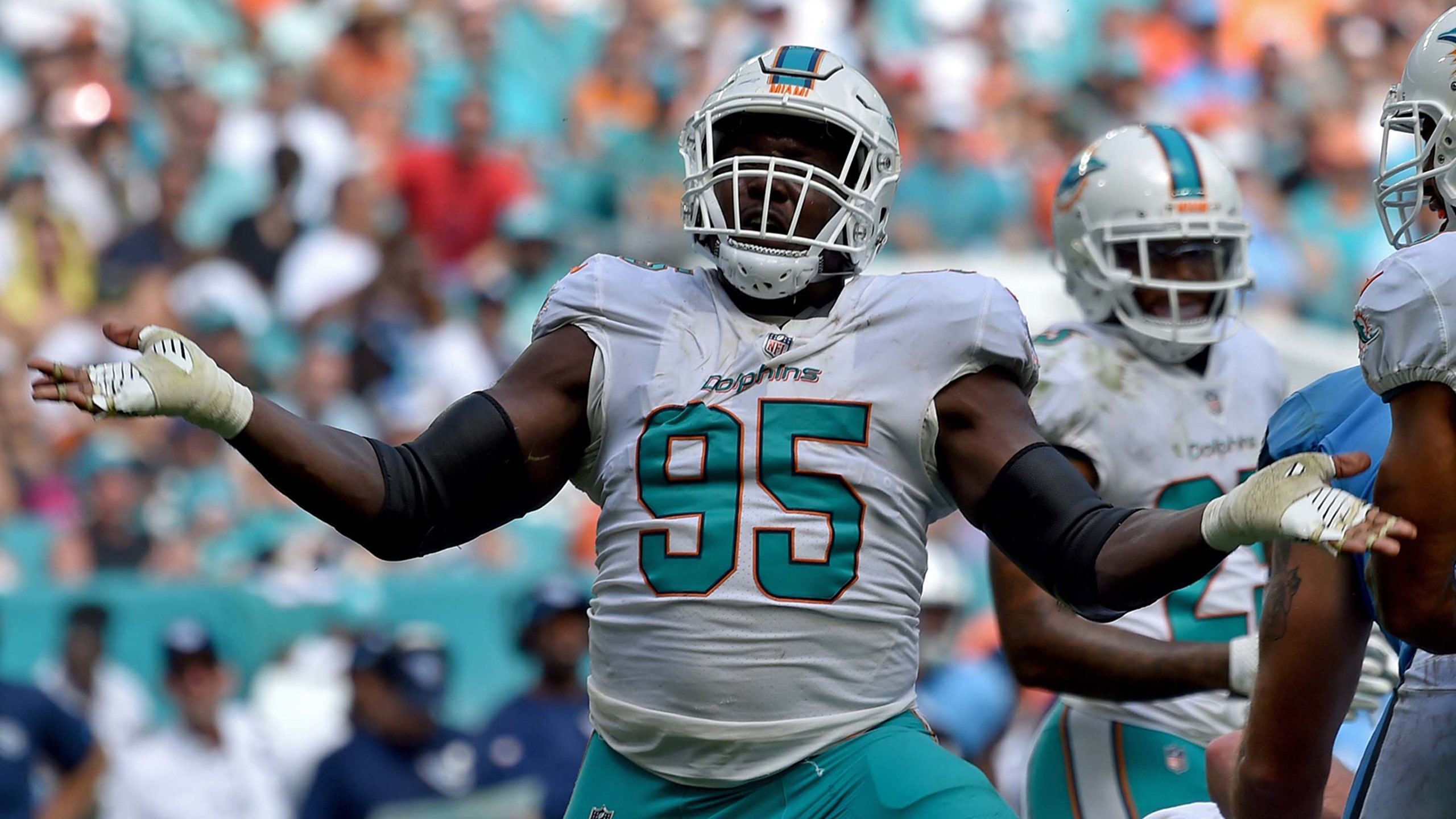 William Hayes returning to Miami Dolphins on one-year deal | FOX Sports