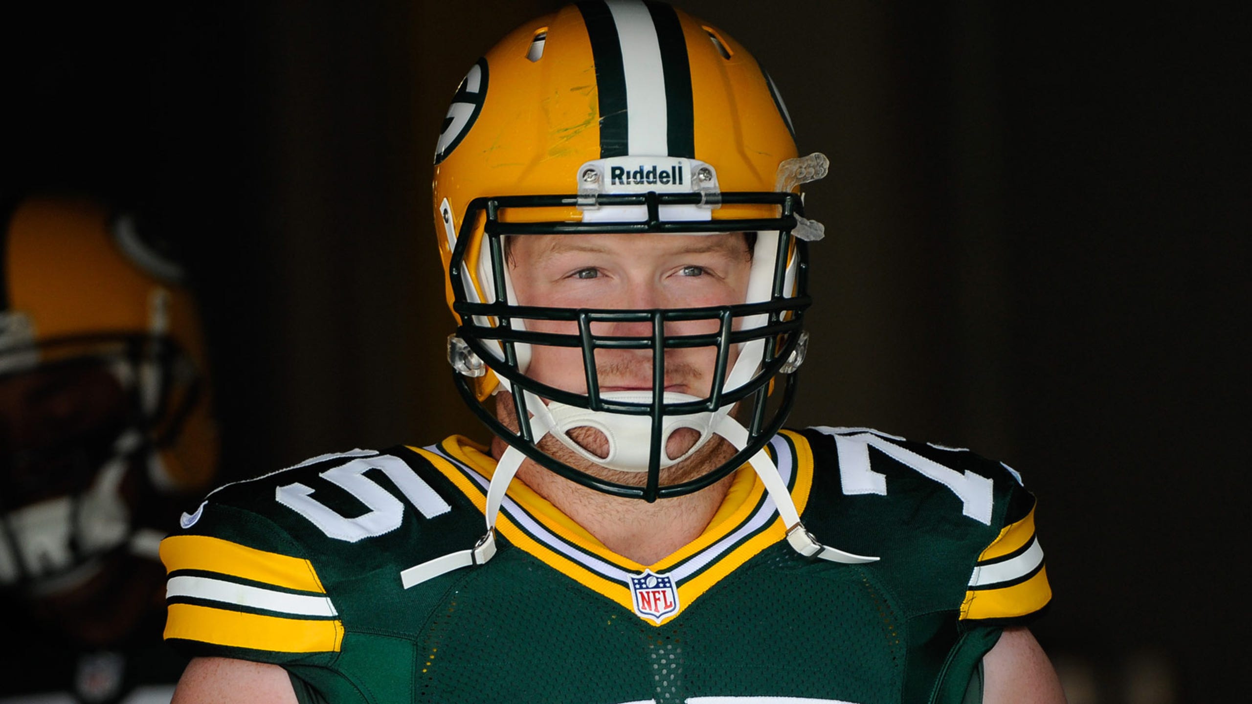 RT Bryan Bulaga returns to Packers practice after knee surgery | FOX Sports