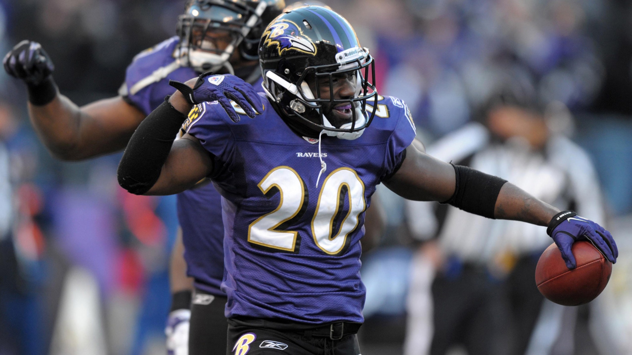 Bills hire Ed Reed as assistant defensive backs coach | FOX Sports