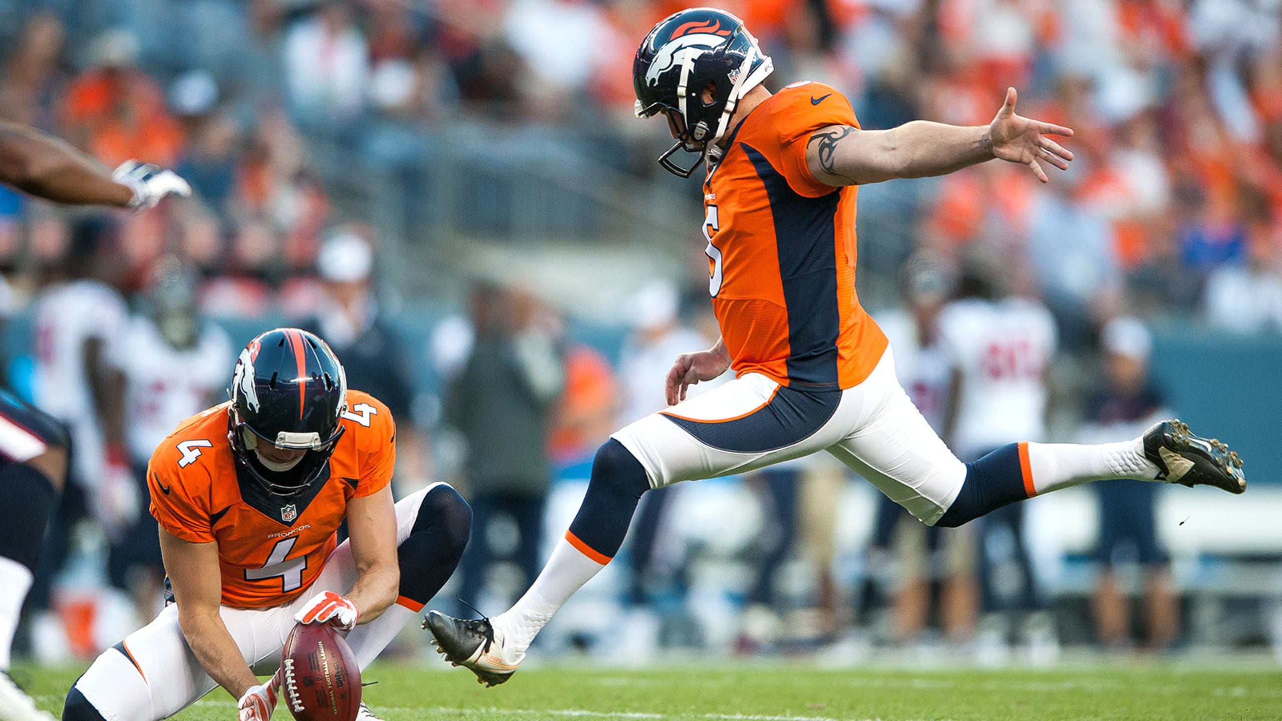Broncos cut Matt Prater, make McManus full-time kicker | FOX Sports