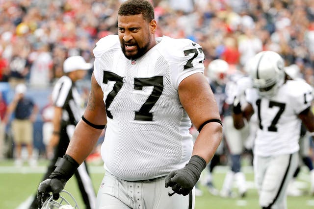 Austin Howard's adorable baby is already decked out in Raiders gear ...