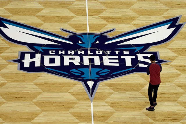 Charlotte Hornets unveil honeycomb court design | FOX Sports