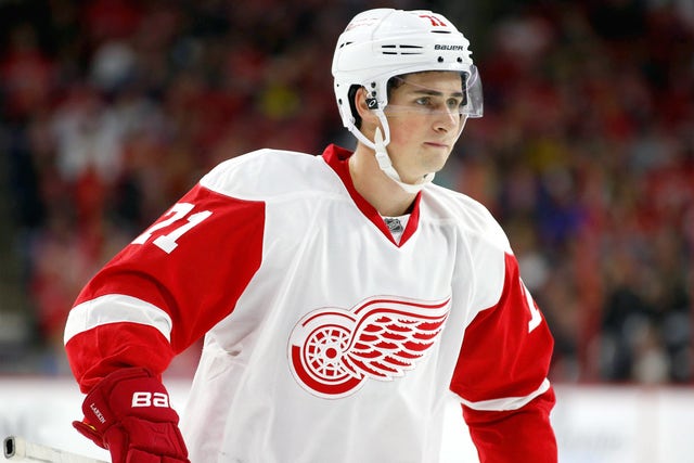 Detroit's Dylan Larkin steps out of Jack Eichel's shadow and into the ...