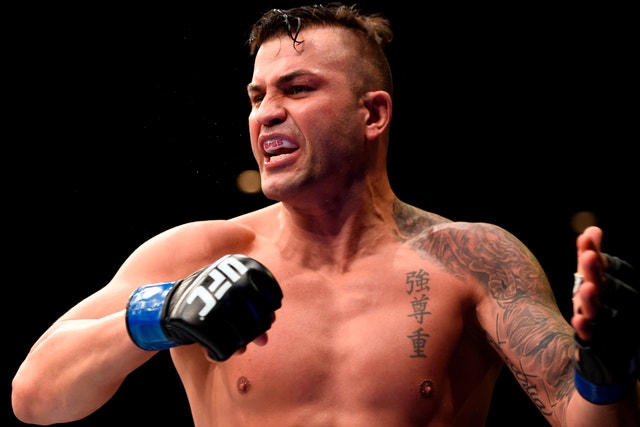 Steve Bosse defeats Sean O'Connell after unbelievable slugfest | FOX Sports