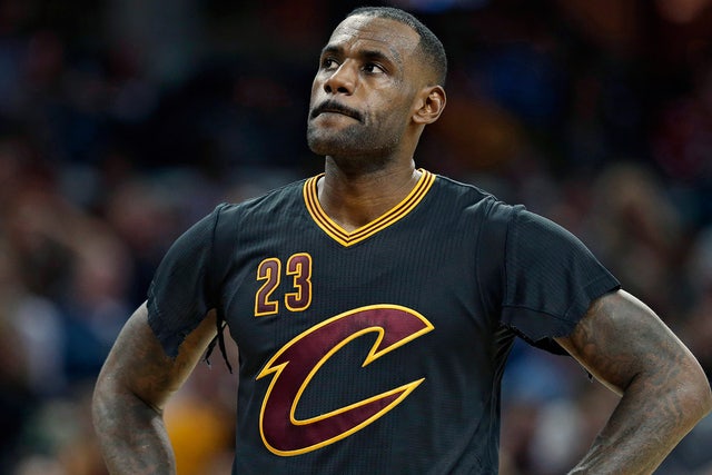 LeBron says he loves Cavs' black jerseys, ripped sleeves out of ...