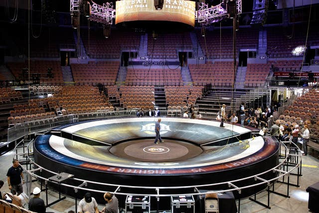 biggest boxing ring