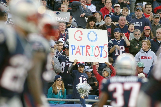 WATCH: Mob of Patriots fans rush practice facility as camp gates open ...