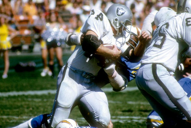 Marv Hubbard, ex-Pro Bowl fullback with Raiders, dies after cancer ...