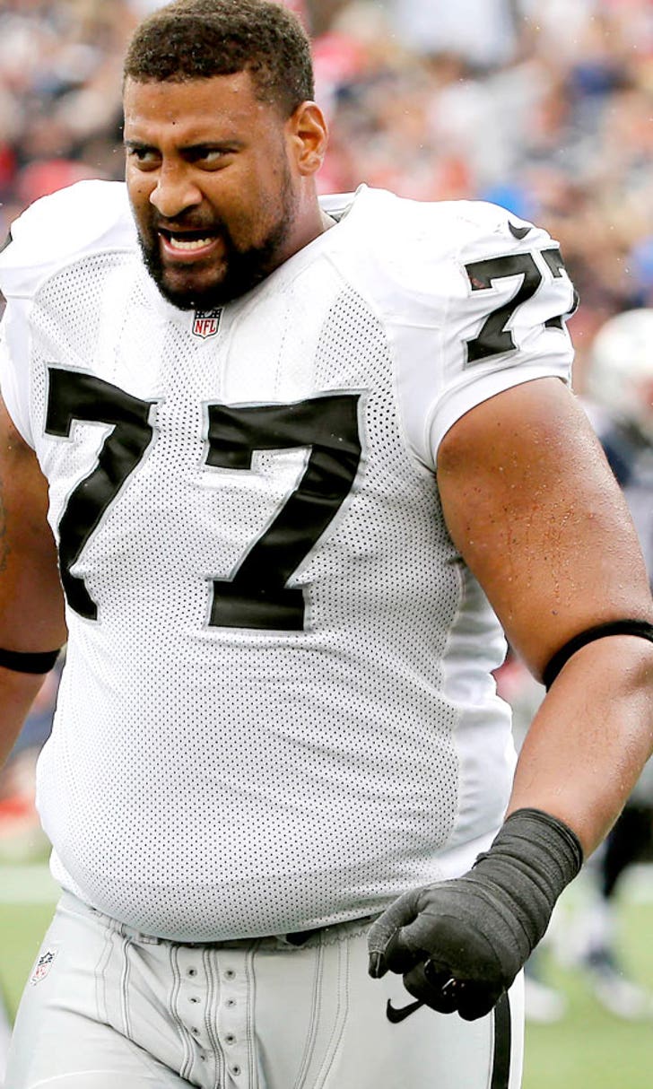 Austin Howard's adorable baby is already decked out in Raiders gear ...