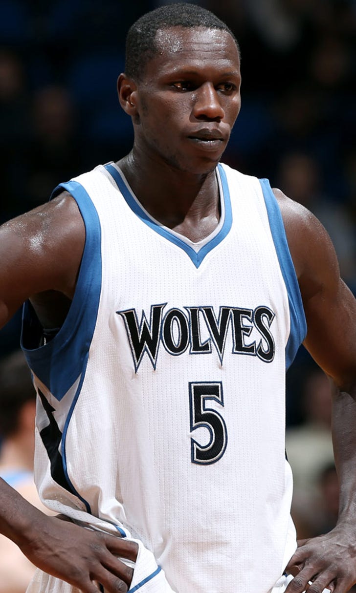 Gorgui Dieng graduates from the University of Louisville | FOX Sports
