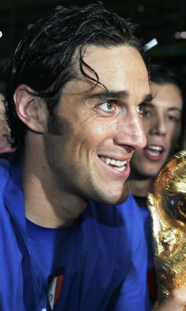 Italian World Cup winner Luca Toni announces retirement | FOX Sports