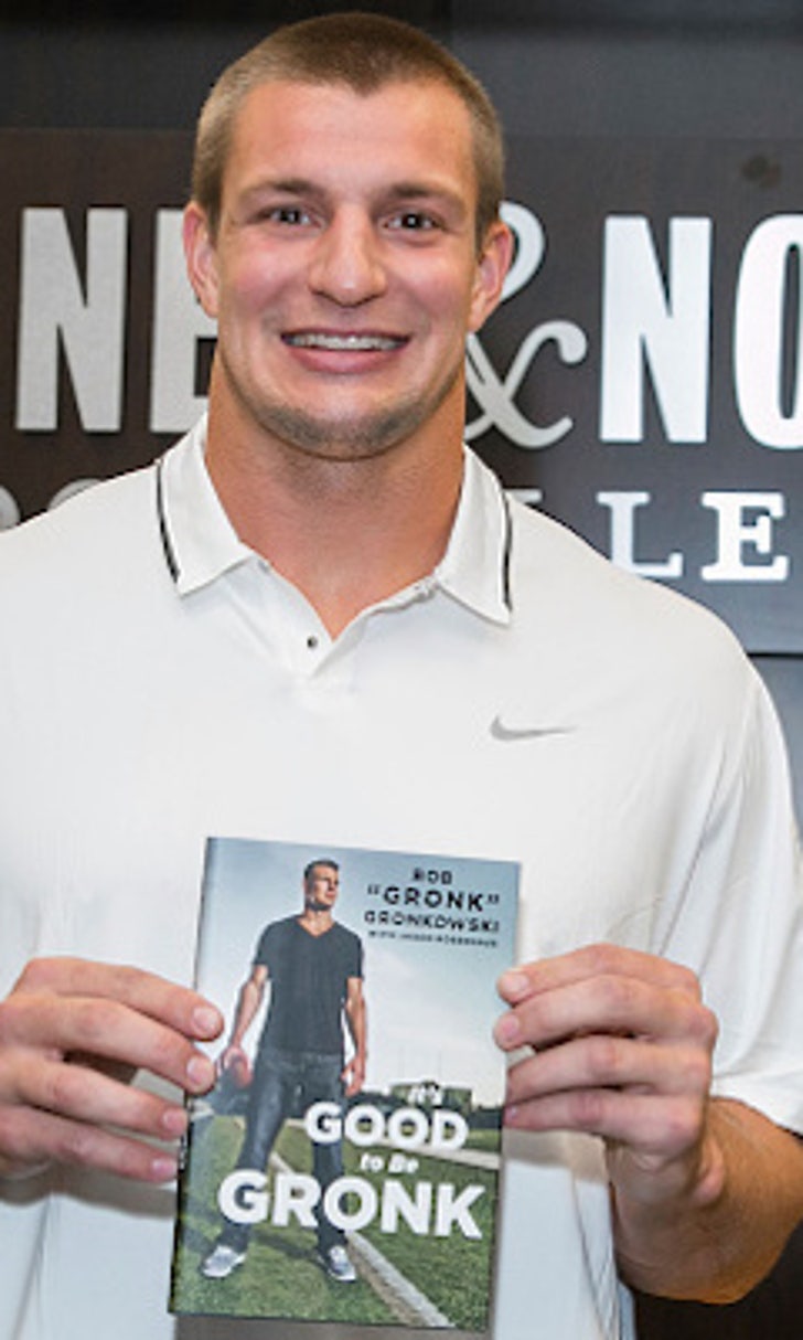 Rob Gronkowski has only read 80 percent of his own book | FOX Sports