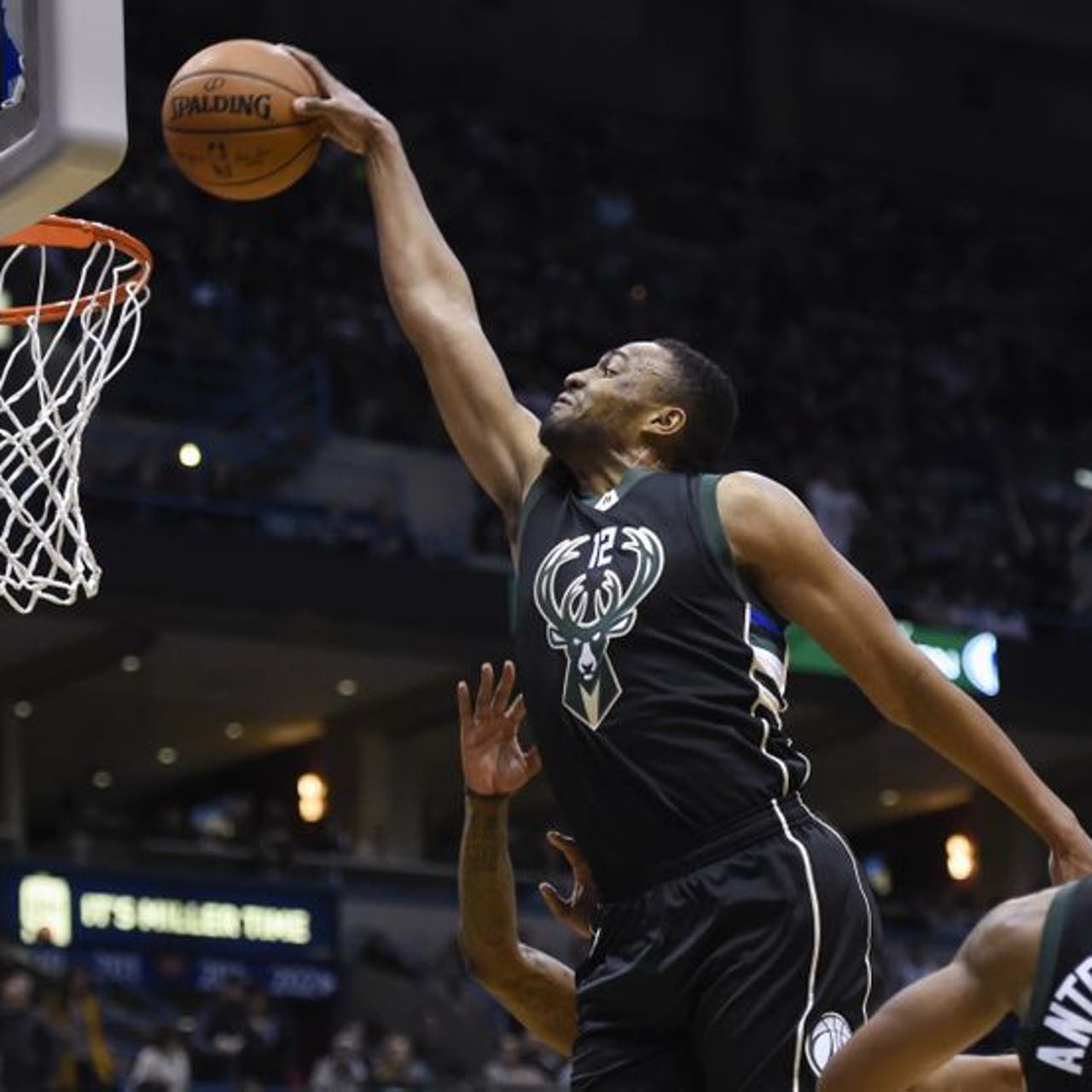 Jabari Parker Dunk Bucks