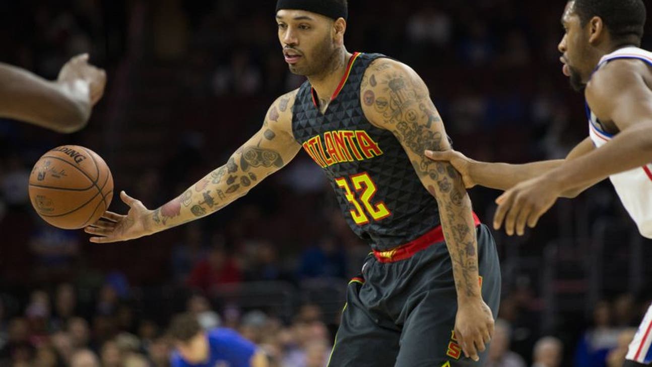 Former Atlanta Hawks Forward Mike Scott Makes Long Island Nets Debut ...