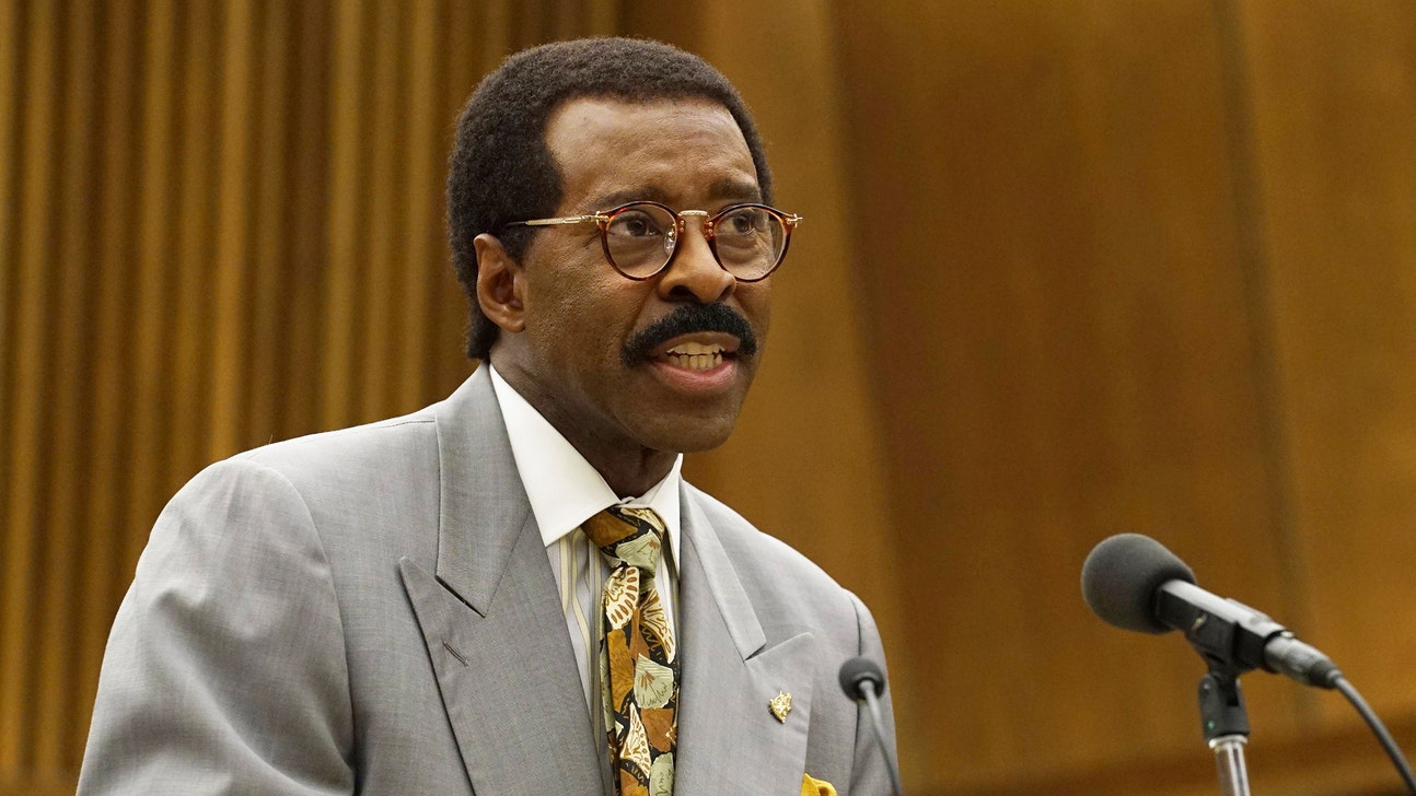 The People v. O.J. Simpson Review: Manna from Heaven | FOX Sports
