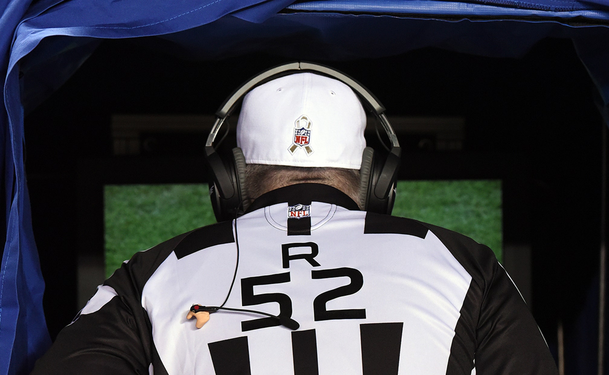 NFL referees will no longer go under the hood to review plays on the ...