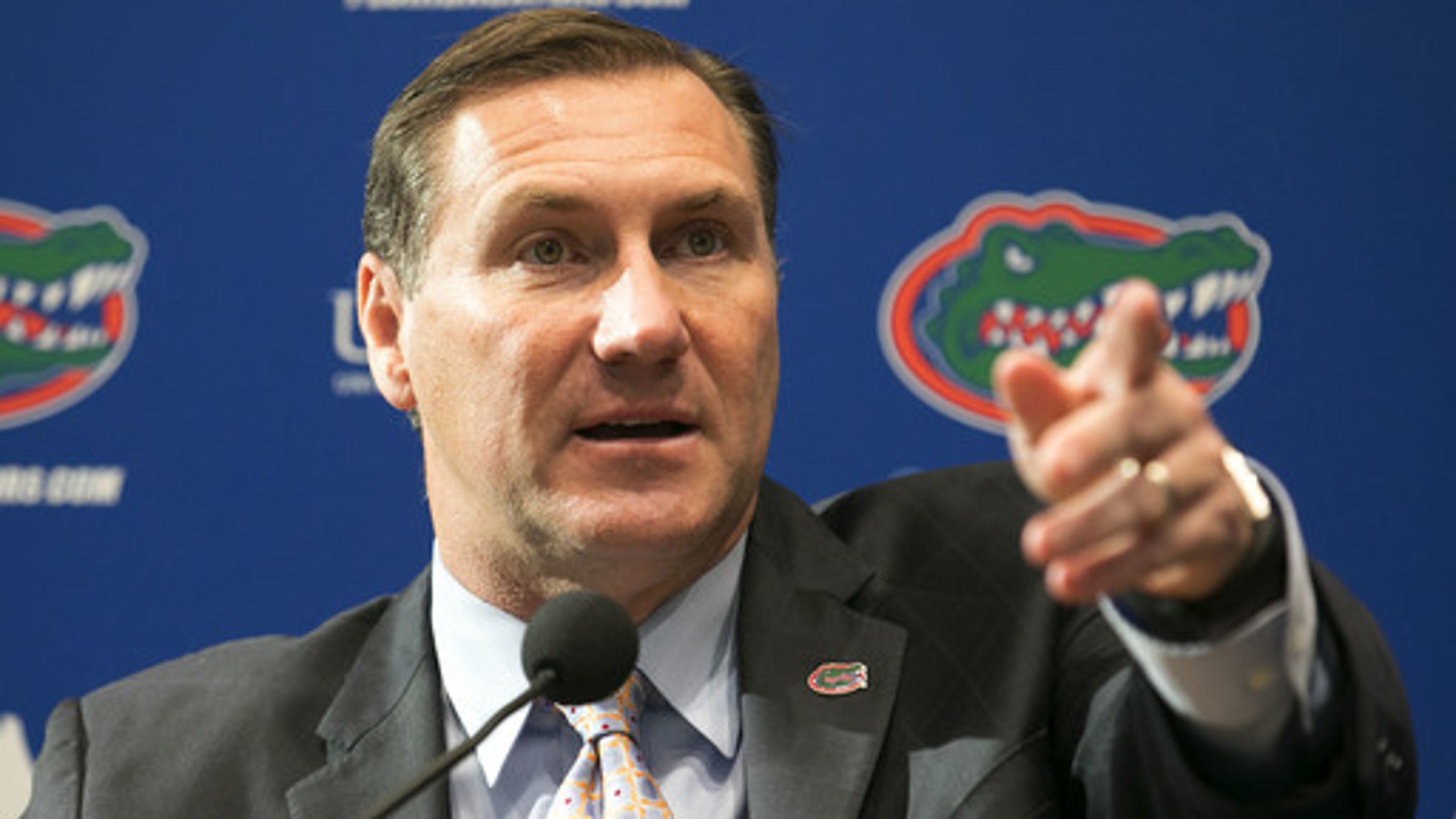 Florida coach Dan Mullen gets dual-threat QB on signing day | FOX Sports