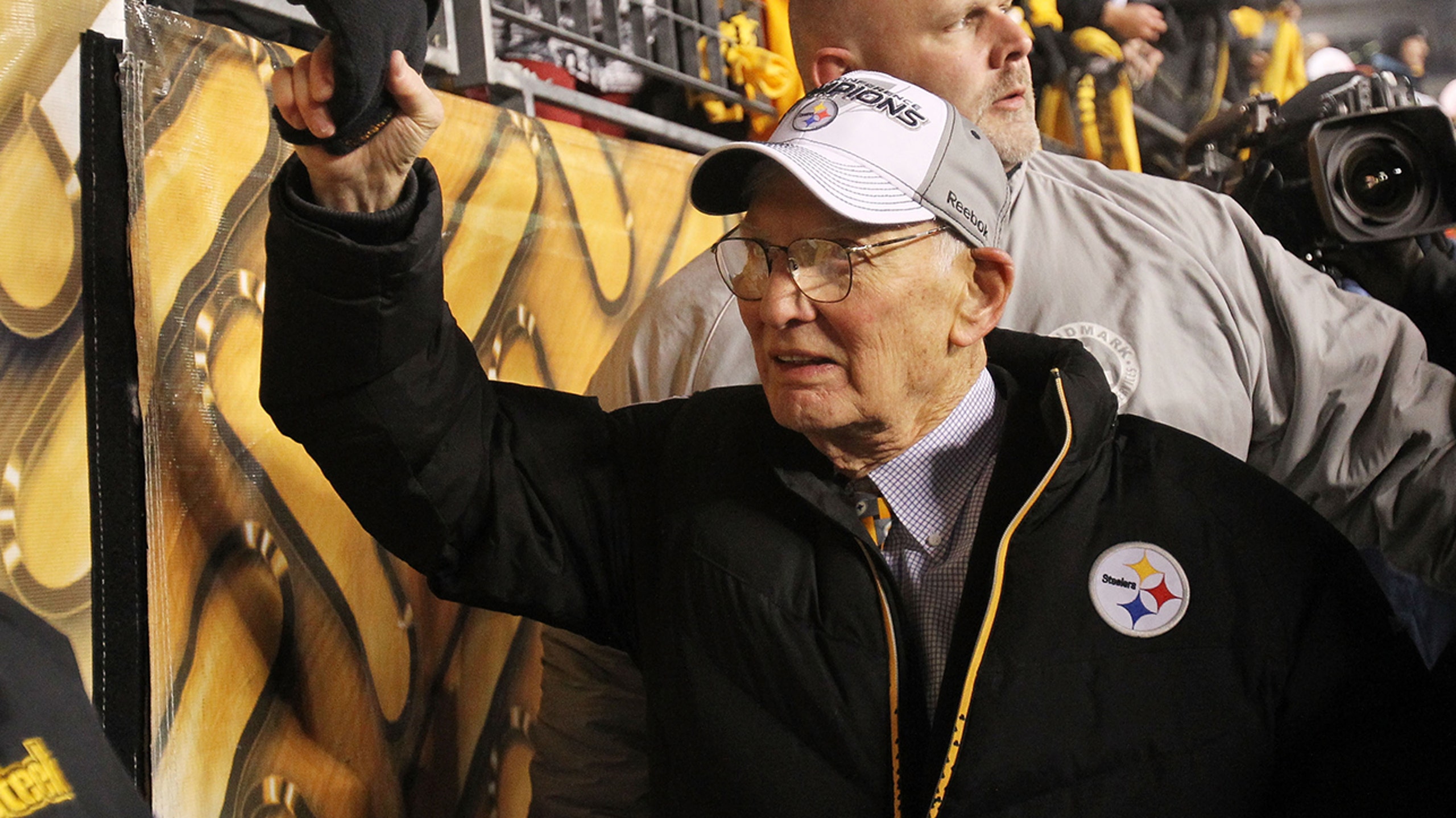Steelers chairman Dan Rooney dies at 84 | FOX Sports