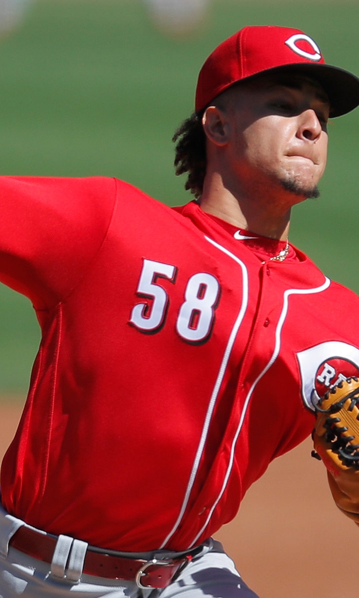 Luis Castillo to get surprise start for Reds on opening day | FOX Sports