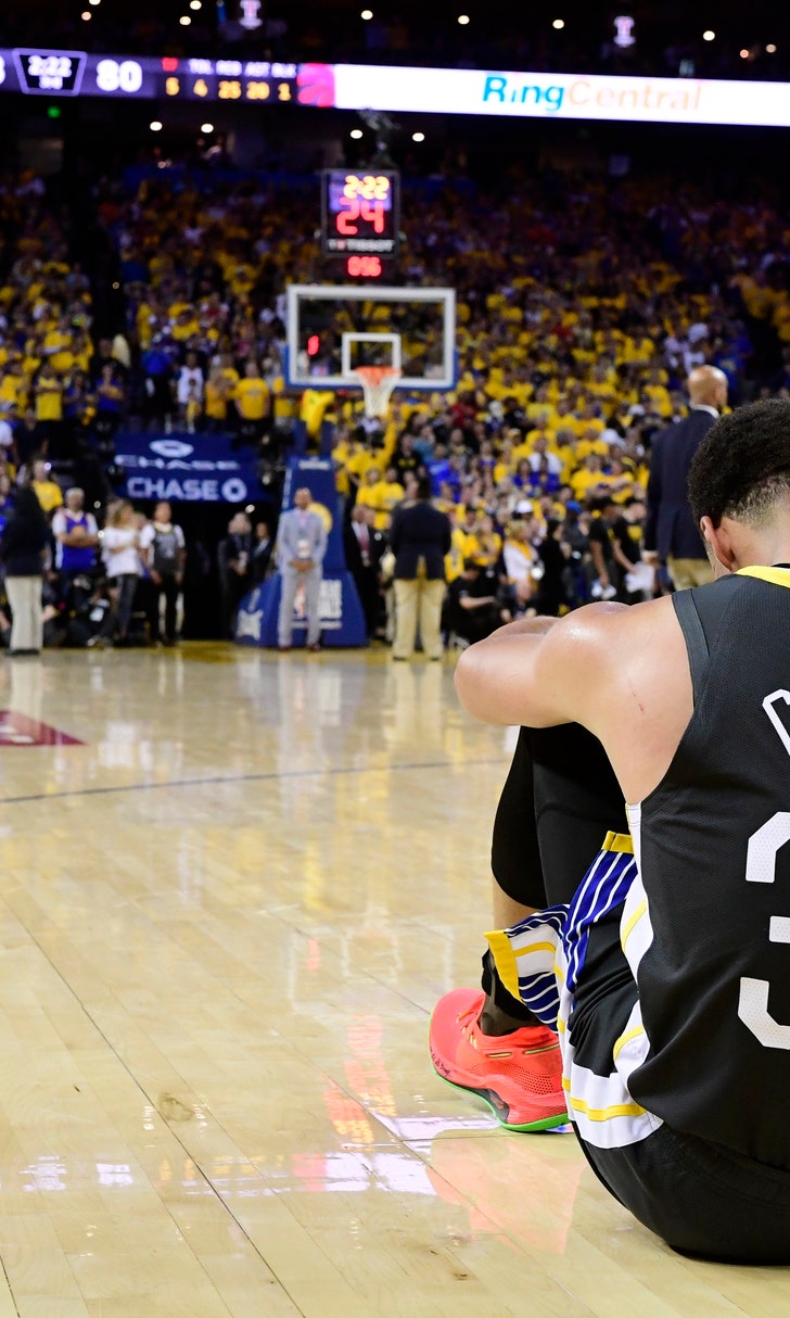 Klay Thompson sustains torn left ACL in Warriors' loss | FOX Sports