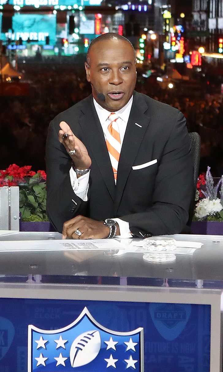 Charles Davis joins CBS as part of its No. 2 NFL crew | FOX Sports