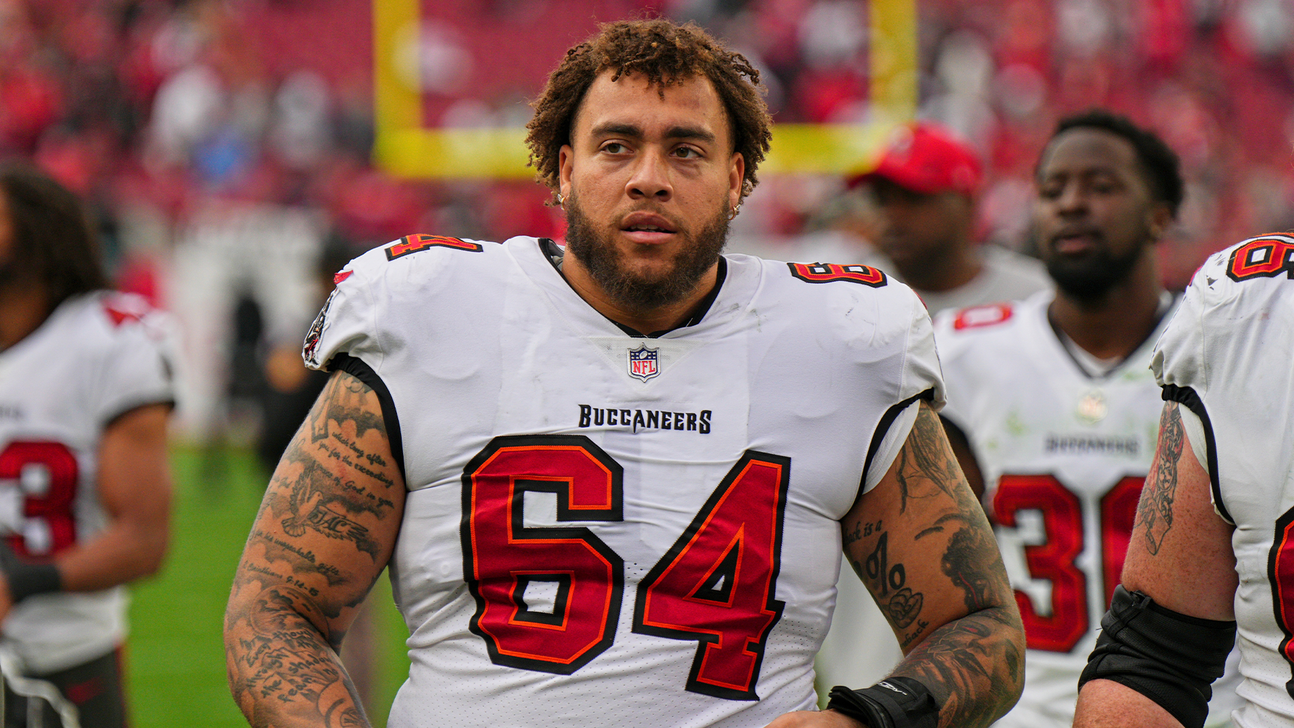 Buccaneers' OL worries mount as Aaron Stinnie tears ACL/MCL | FOX Sports