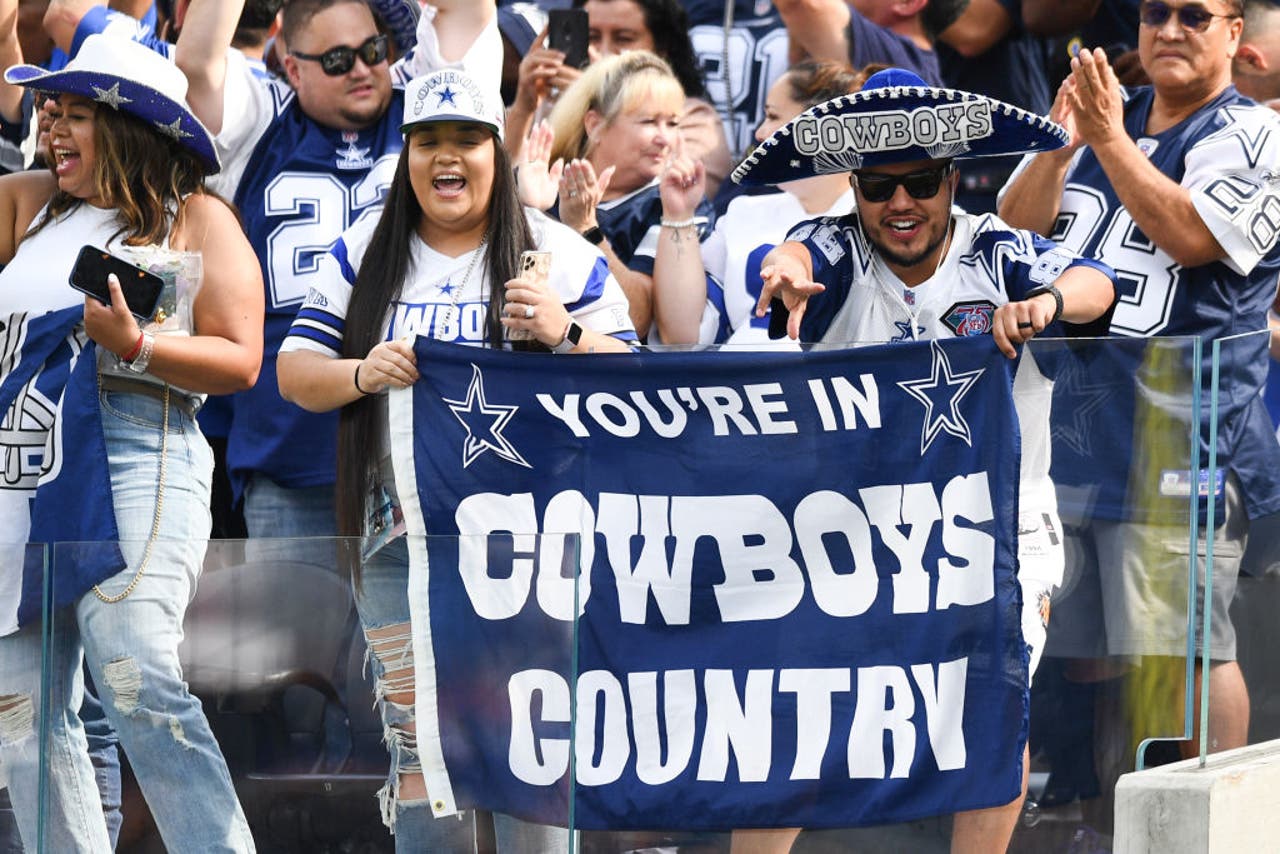 Behind the Scenes with FOX NFL Crew: Silence of the Rams | FOX Sports