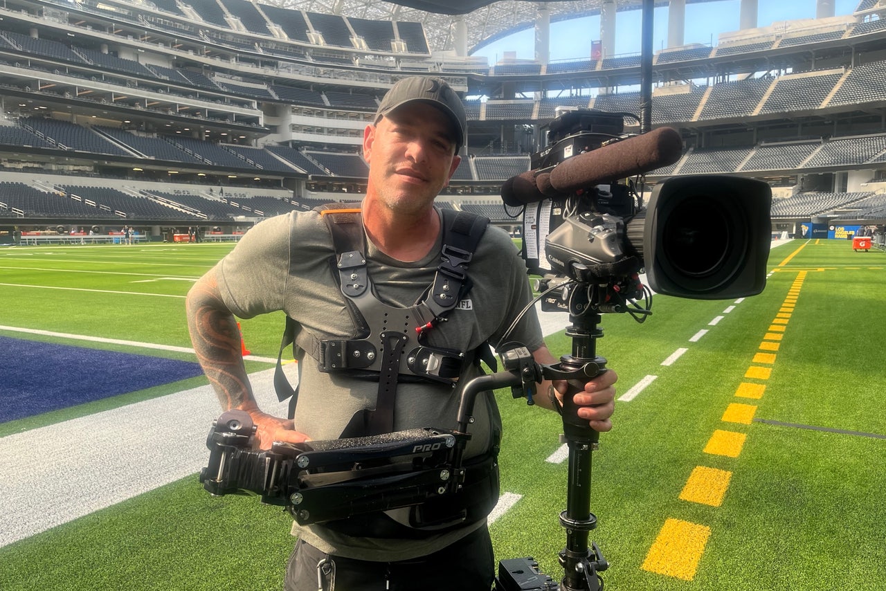 Behind the Scenes with FOX NFL Crew: Silence of the Rams | FOX Sports