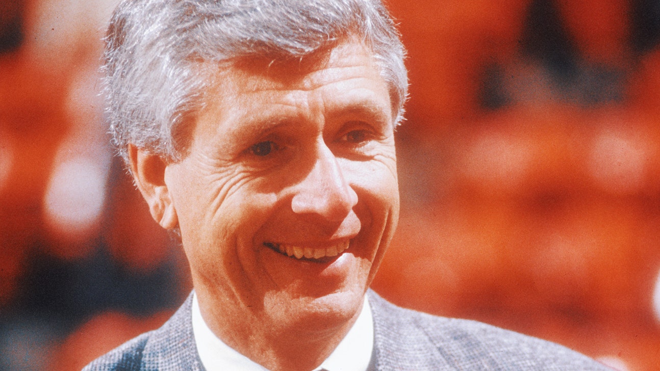 Terry Holland, who transformed Virginia basketball, dies | FOX Sports