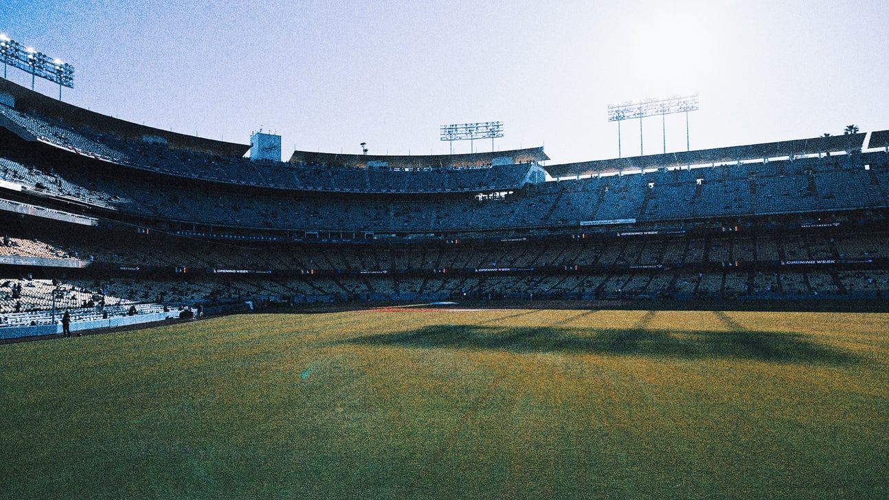 Dodgers fan's proposal ends with tackle, arrest and engagement | FOX Sports