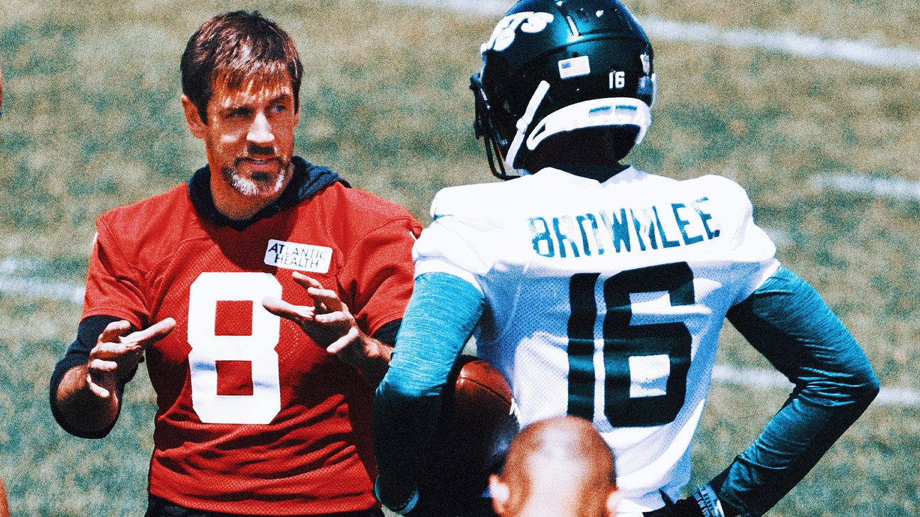 Aaron Rodgers’ tweaked calf is ‘fine’; Jets hope QB will fully practice ...