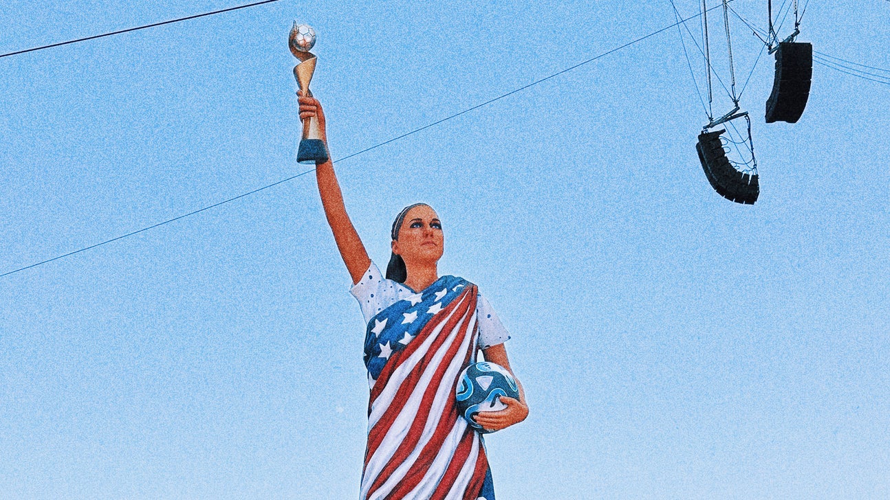 USWNT star Alex Morgan gets Statue of Liberty treatment ahead of World ...