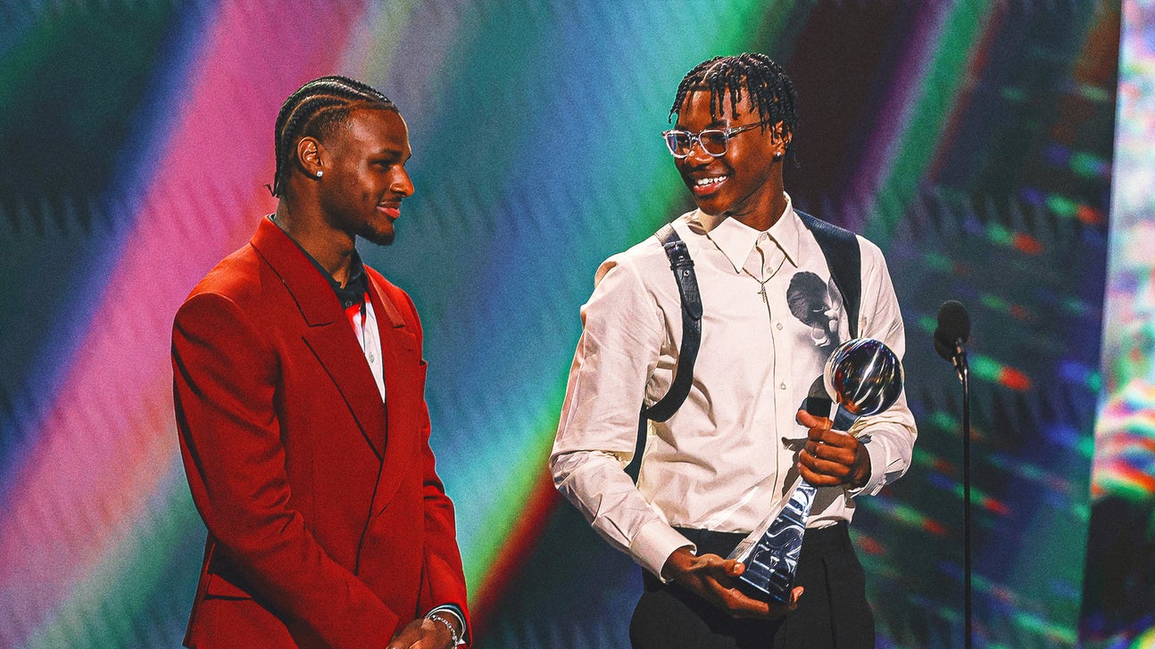 LeBron James’ son Bryce receives offer from Ohio State | FOX Sports