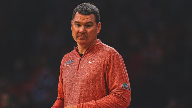No. 4 Arizona extends coach Tommy Lloyd's contract five years through ...