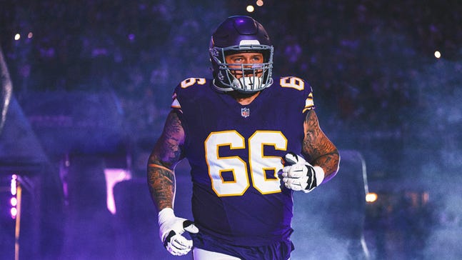 G Dalton Risner reportedly to re-sign with Vikings | FOX Sports G Dalton Risner reportedly to re-sign with Vikings | FOX Sports