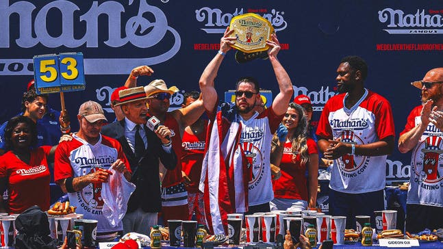 Patrick Bertoletti wins 2024 Nathan's hot dog eating contest | FOX Sports