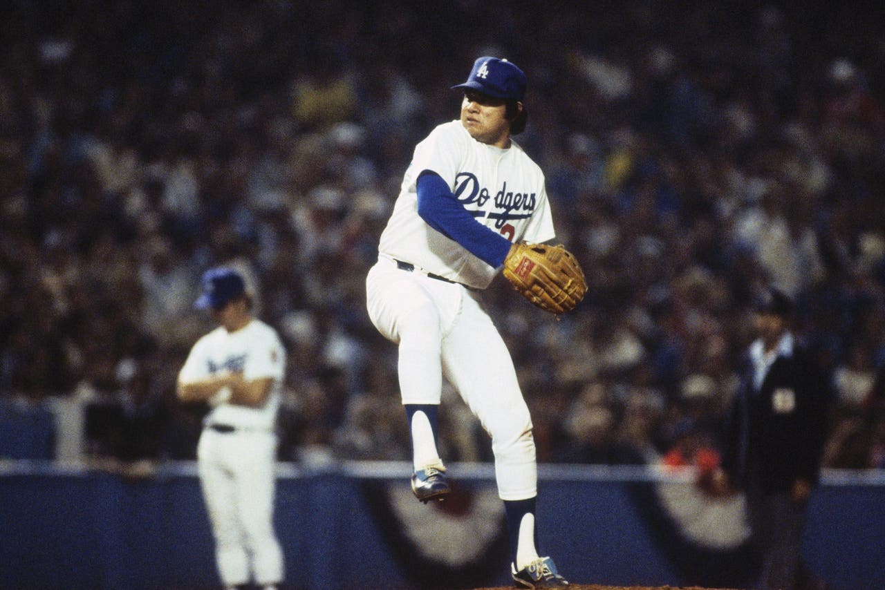 'Fernandomania' and beyond: Remembering Fernando Valenzuela's best moments | FOX Sports