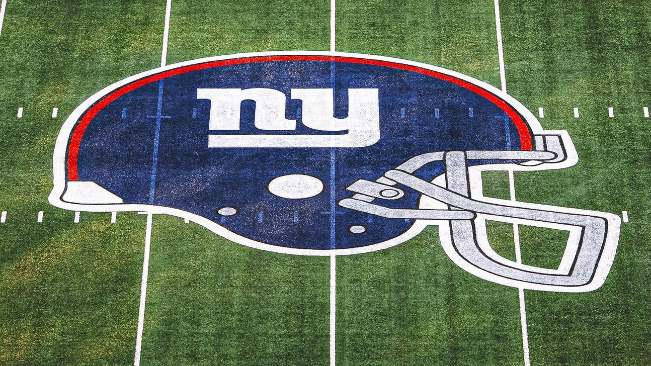 Plane circles MetLife Stadium with message to fix the Giants' 'dumpster ...