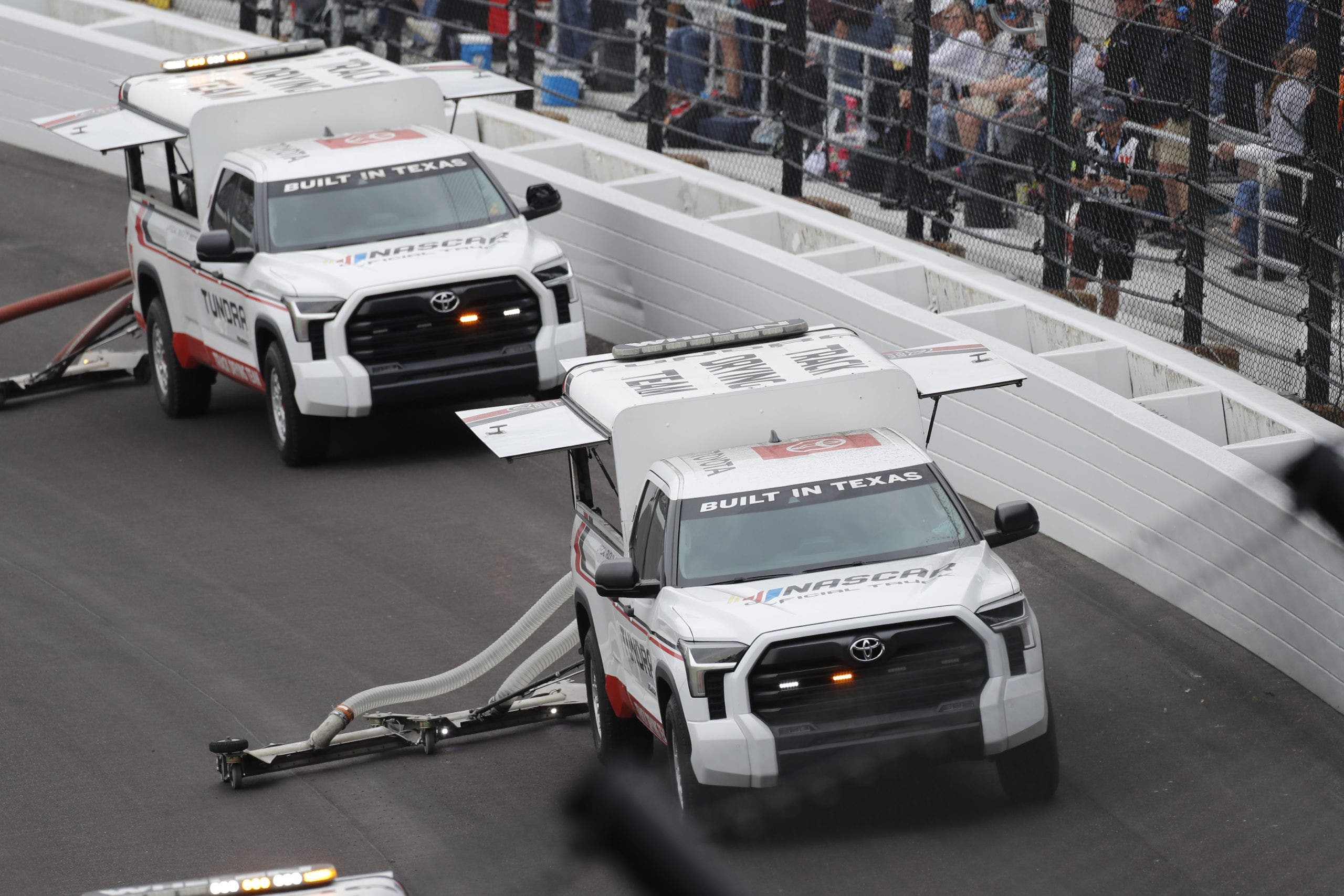 From crashes to triumph: The 109th running of Indy 500 in photos | FOX ...