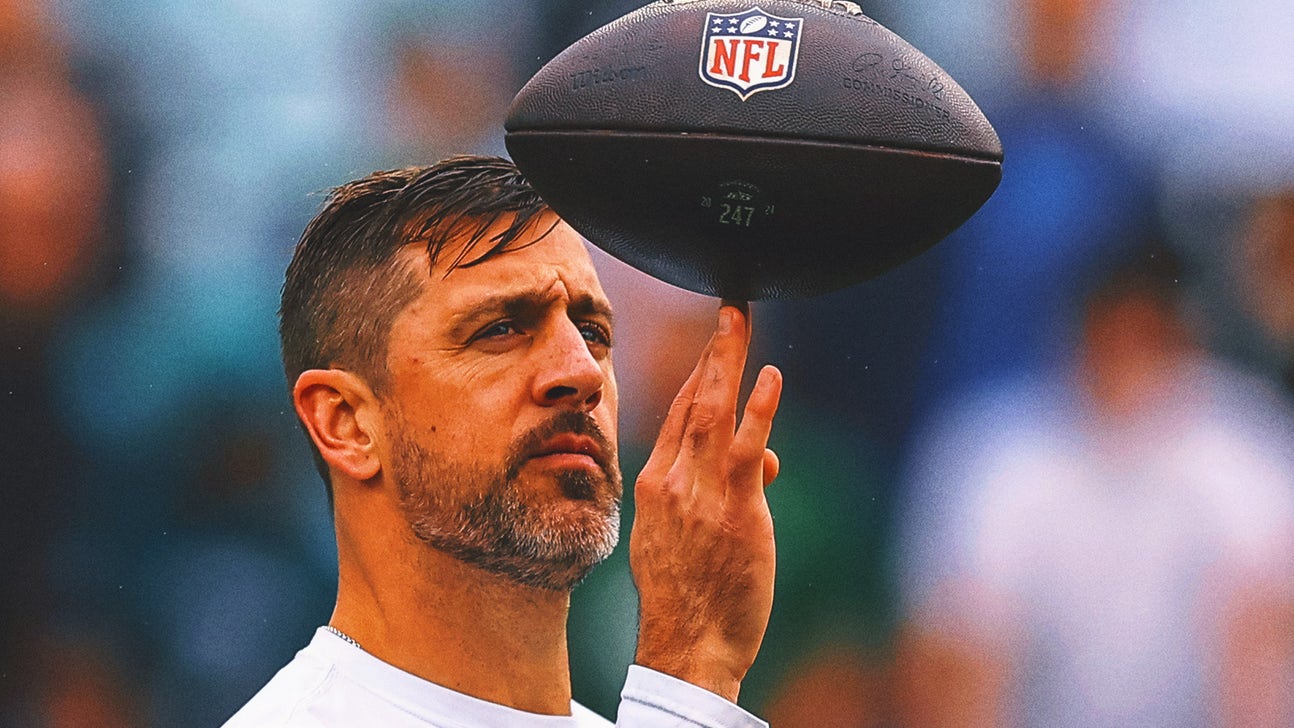 Aaron Rodgers officially signs with Steelers, contract details revealed ...