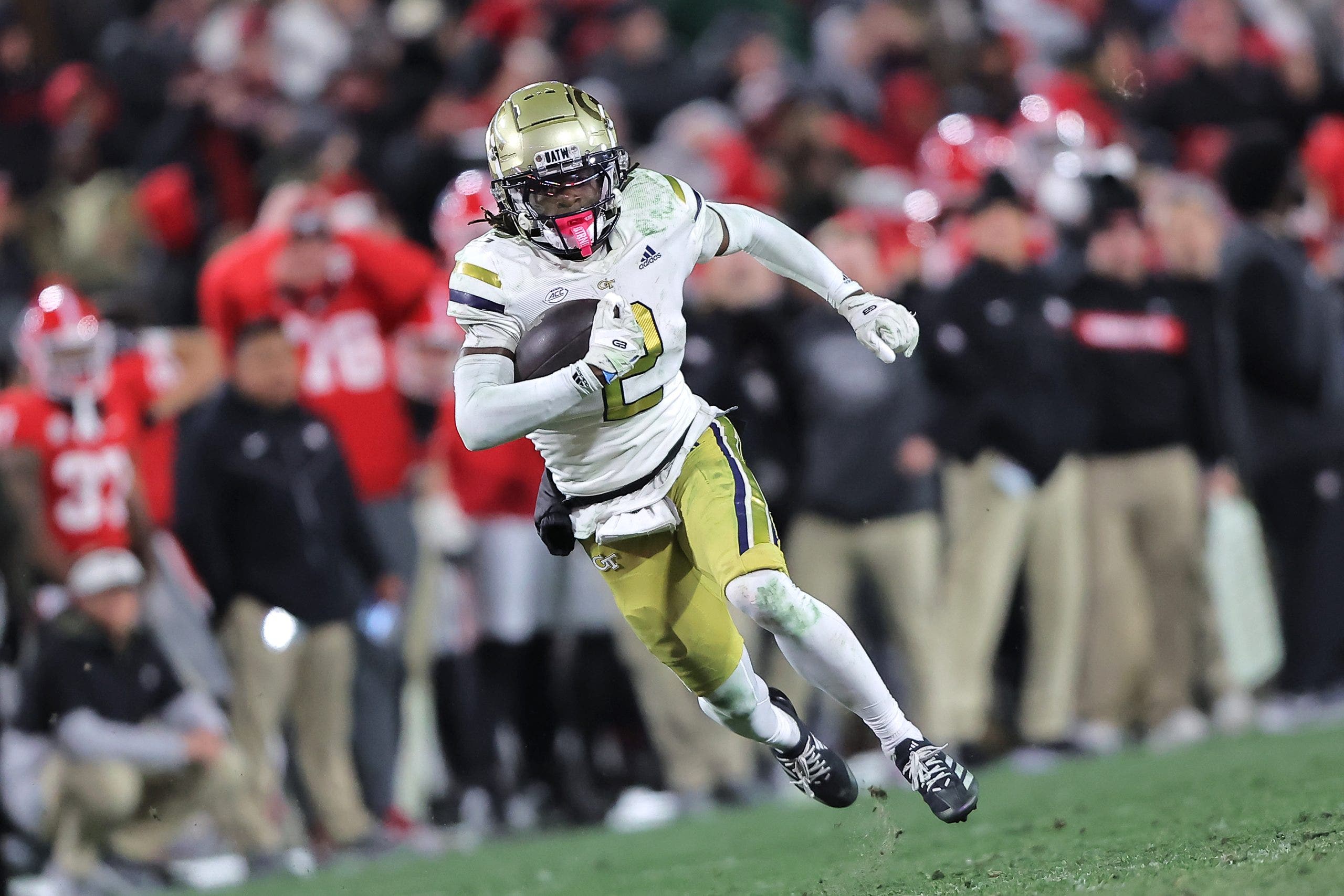 Who are the 10 Best Wide Receivers Going Into the 2025 College Football ...