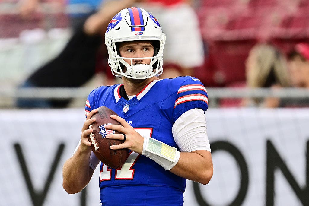 2025 Best NFL Overall Players: Lamar Jackson, Josh Allen Lead Top 10 ...