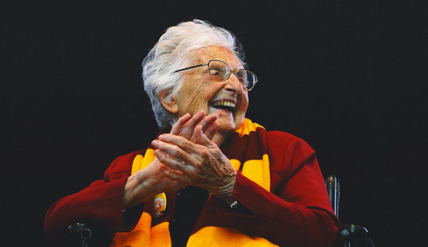 Sister Jean, Loyola Chicago Chaplain and March Madness Icon, Retires at ...