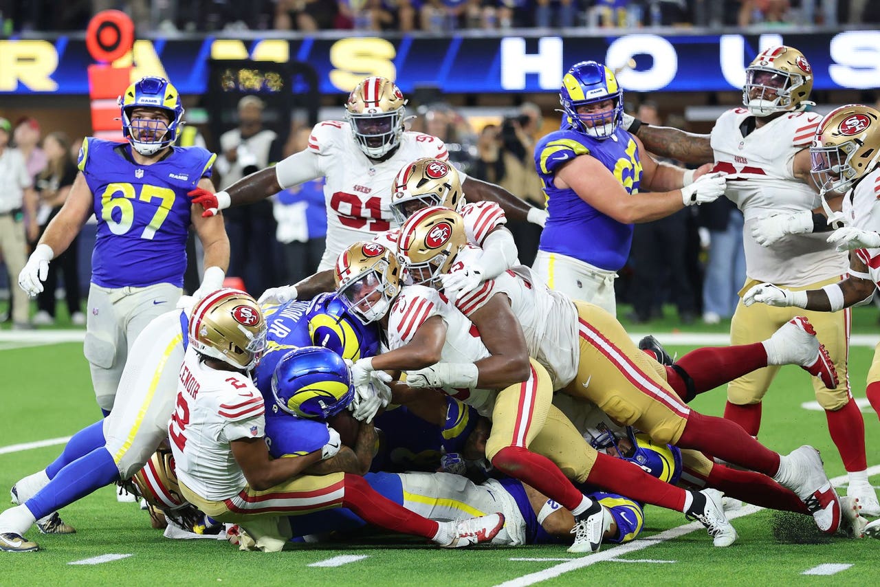 Mac Jones Rallies Underdog 49ers Amid Injuries: 'He Played His Ass Off ...
