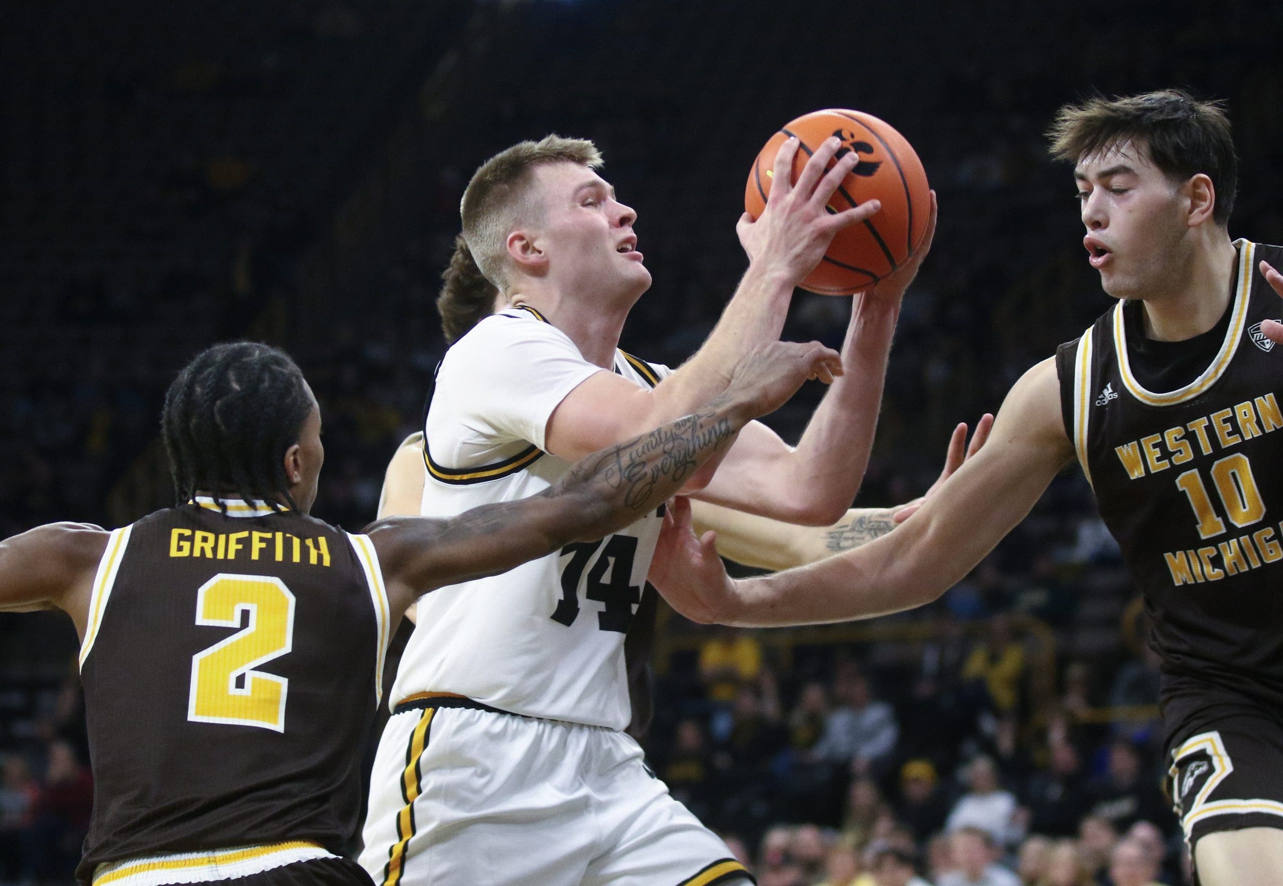 Men's College Basketball Rankings: Arizona Takes Over Top Spot ...