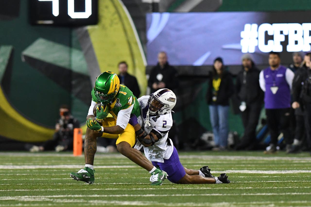 4 Takeaways from Oregon's Blowout of James Madison in CFP First Round ...