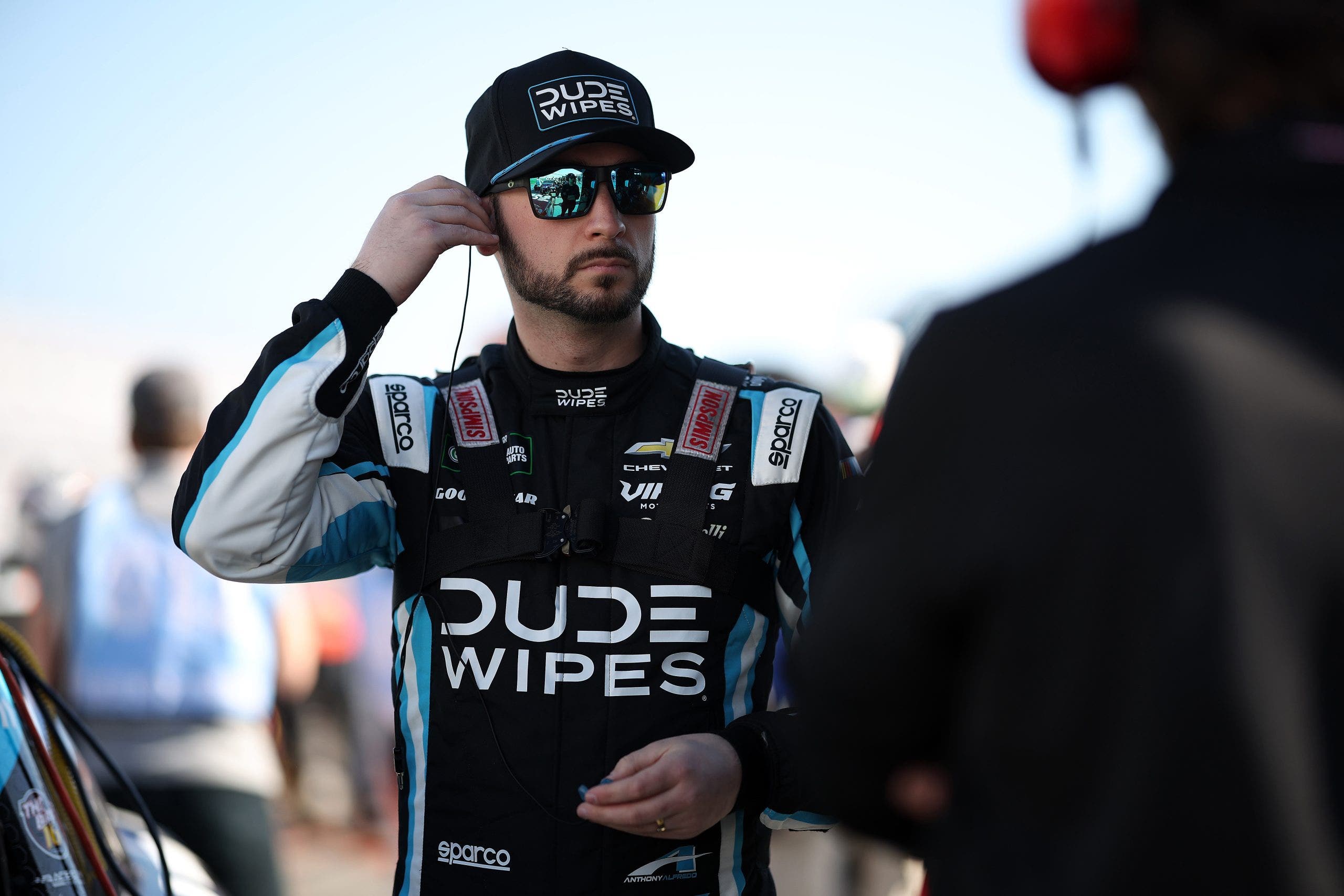 Alex Bowman to Miss Phoenix Cup Race due to Vertigo | FOX Sports